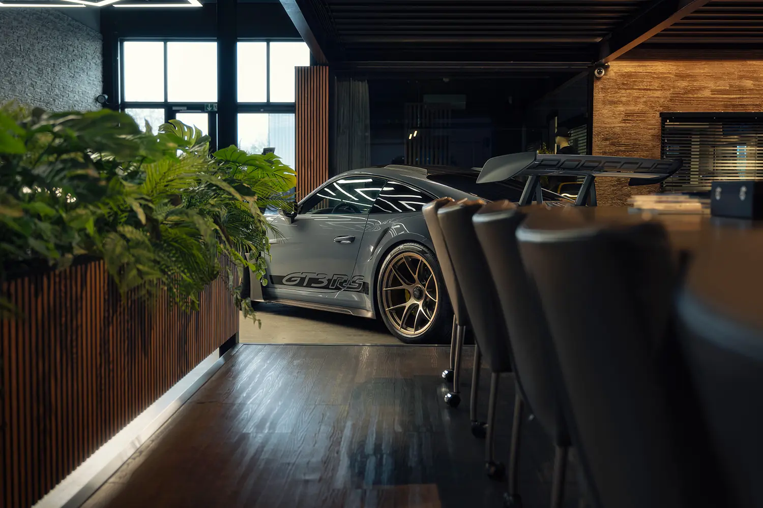 VDM Cars | Luxury & exclusive cars, service & experience